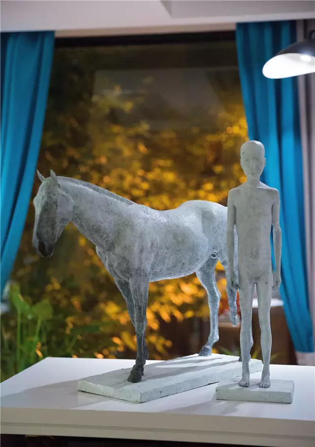 案例丨老楼改造焕然成一新的办公空间 - docin.com豆丁网